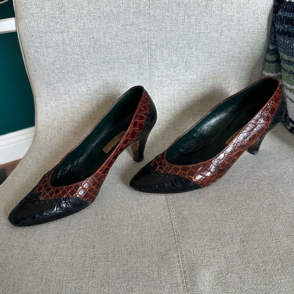 Gucci | Shoes | Vintage Gucci Spectator Wingtip Alligator Crocodile ...